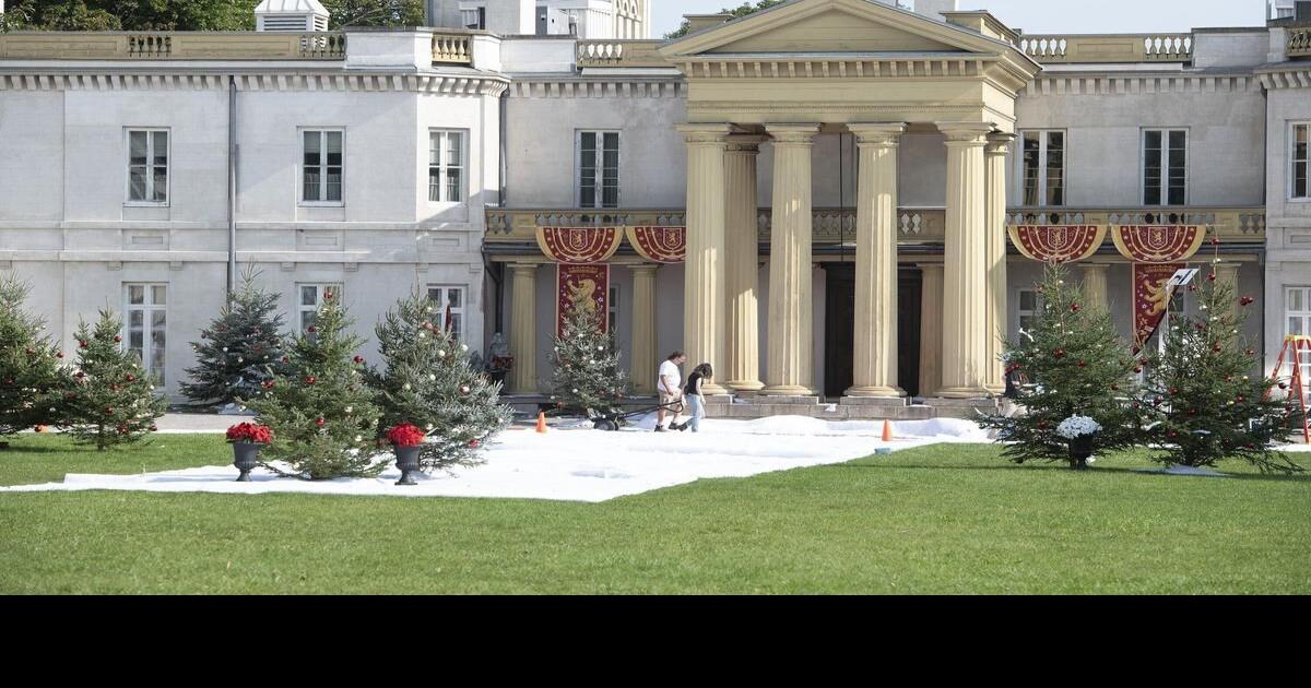 Royal Hallmark Christmas movie shoots at Dundurn Castle