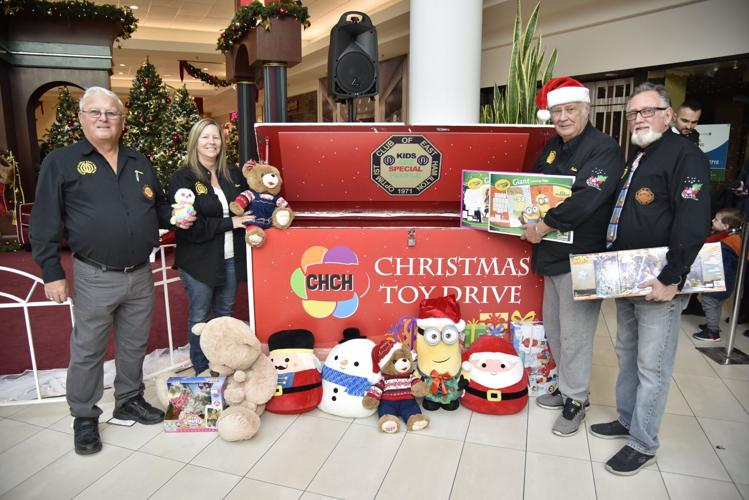 Celebrate the holidays with Santa at Eastgate Square