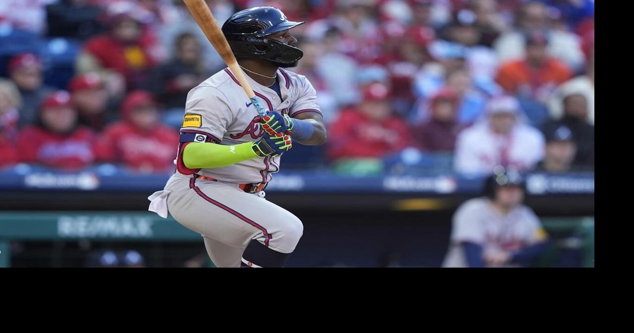 Hank Aaron rose above racist hate mail and threats in pursuit of Ruth's ...