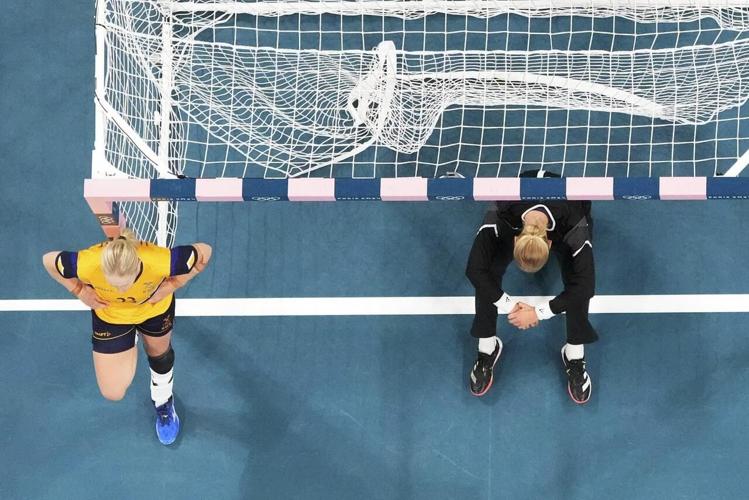 Norway beats Tokyo champion France to clinch the handball gold medal at ...