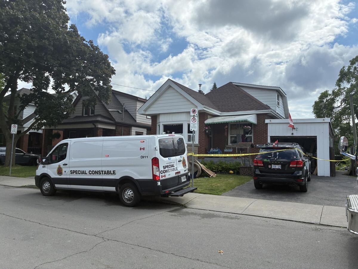 Good Samaritan attempts rescue in Hamilton house fire