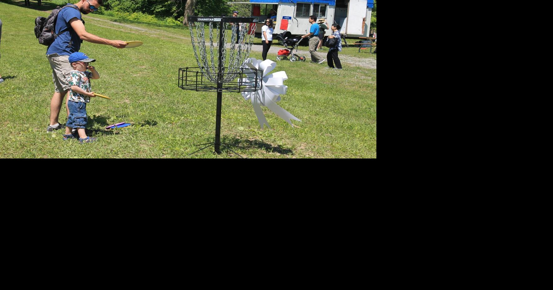 Disc golf course officially opened at LaFortune Park