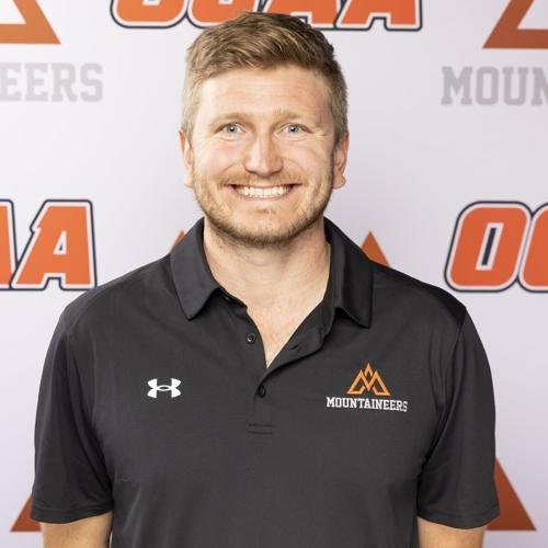 Mohawk cross-country runs to front of the pack