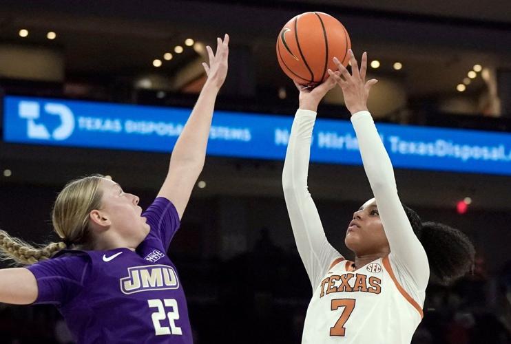 Booker's all-around performance leads No. 4 Texas to a 95-56 win ...