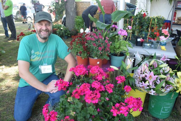 PHOTOS: Winona Peach Festival returns