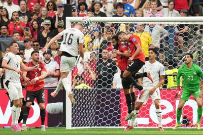Surman gets World Cup goal, but New Zealand falls 3-1 to Egypt