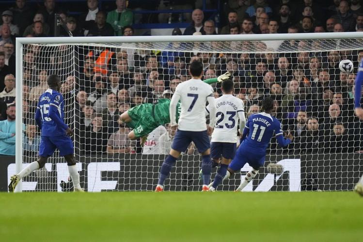 Tottenham's Champions League hopes hit further by 2-0 loss at Chelsea ...