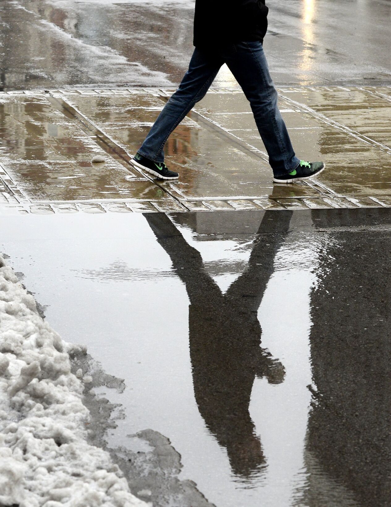 Flood watch: Danger warning for Hamilton area waterways