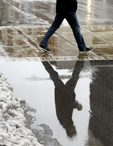 Flood watch: Danger warning for Hamilton area waterways