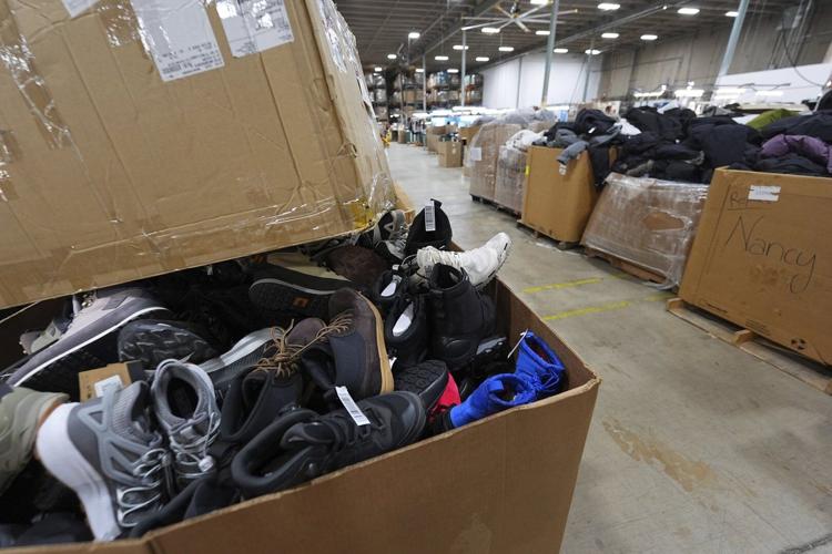 Sellers of secondhand clothes prepare for tariffs to give their ...