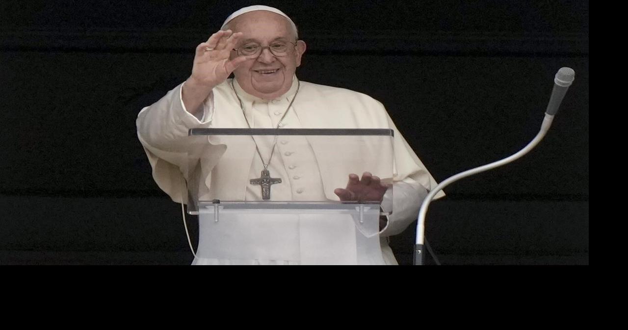 Pope presses theologians to be in tune with challenges of daily life ...