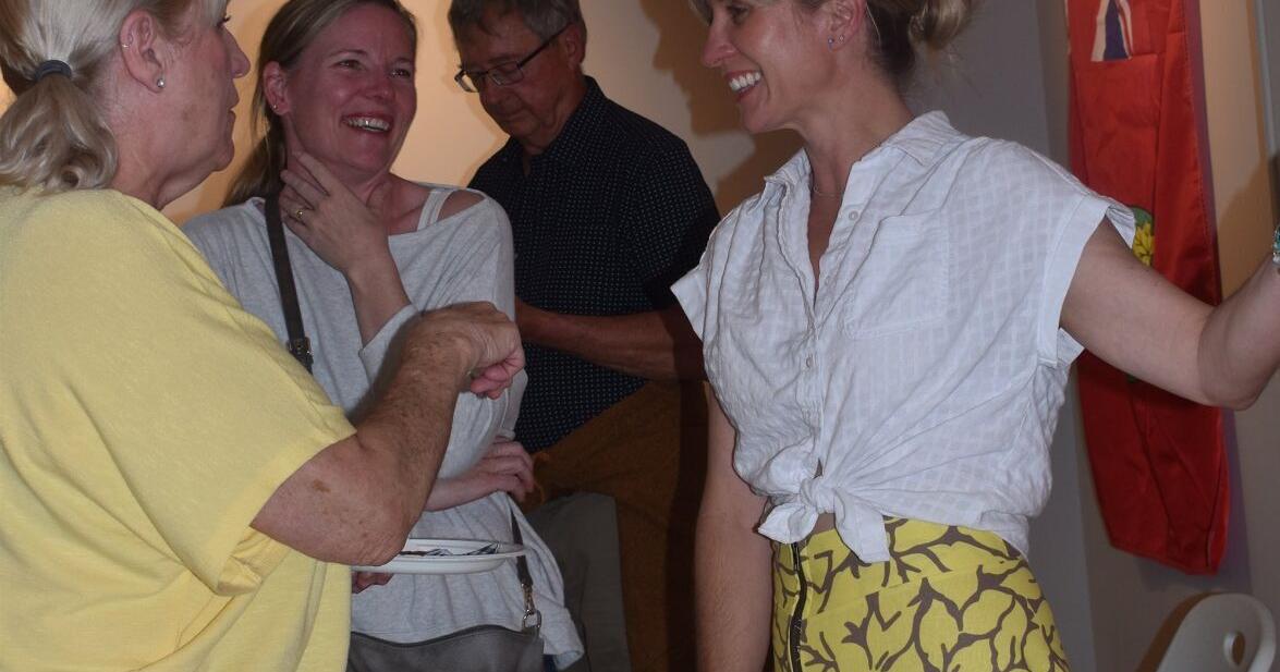 Independent Bobbi Ann Brady beats Mayor Ken Hewitt to become new ...