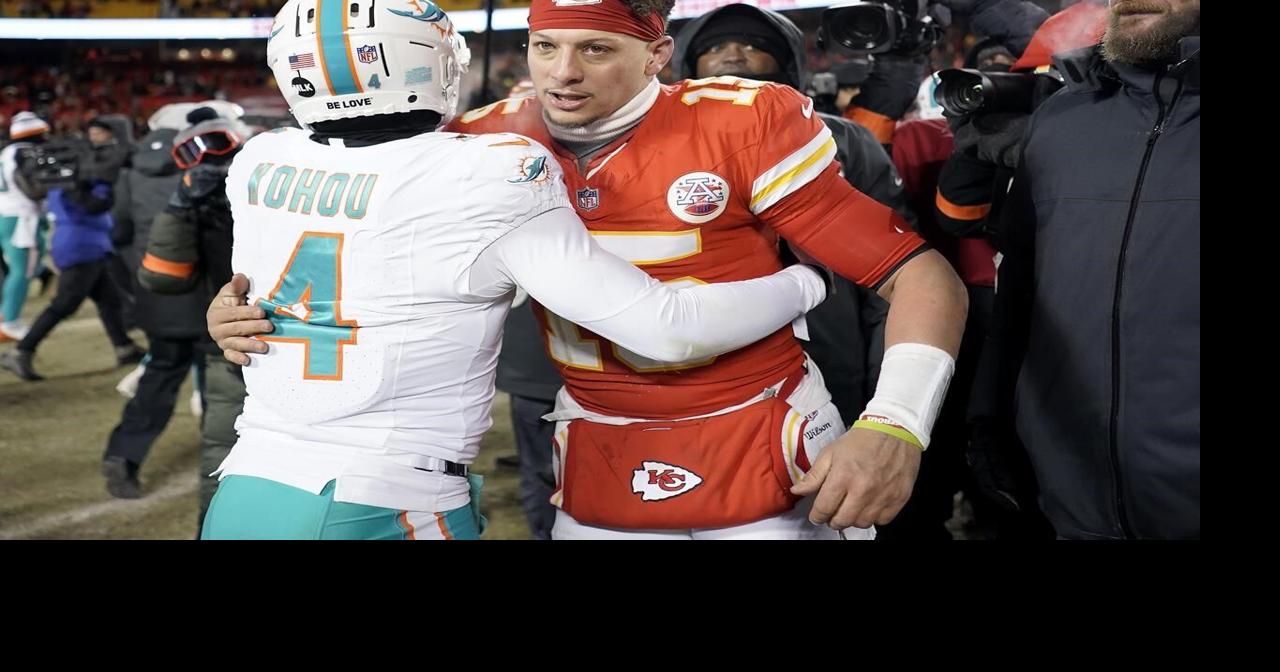 Chiefs' Patrick Mahomes hitting the road for first time in the playoffs ...