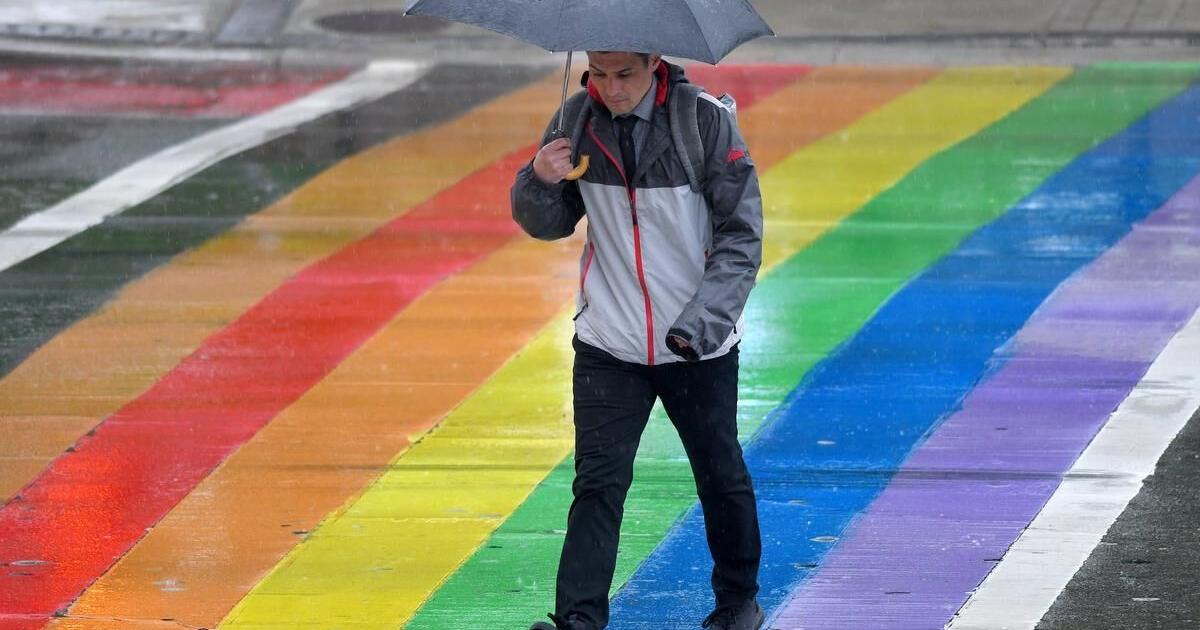Rain takes over as temperatures cool in Hamilton