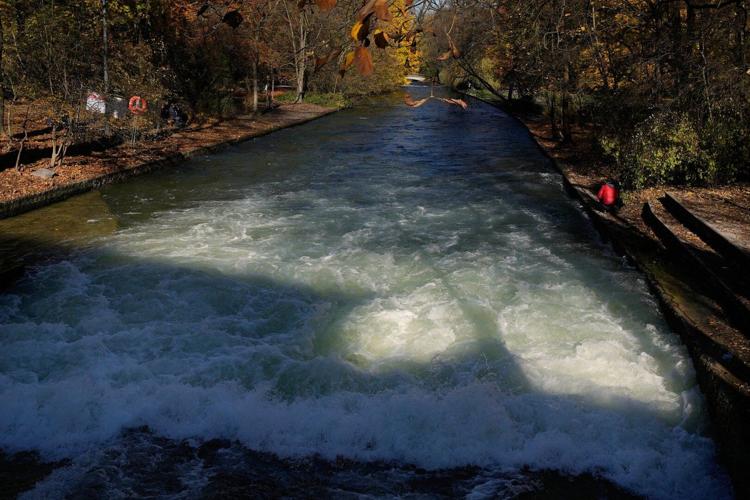 Munich's famous river wave has vanished after a cleanup. Surfers hope ...