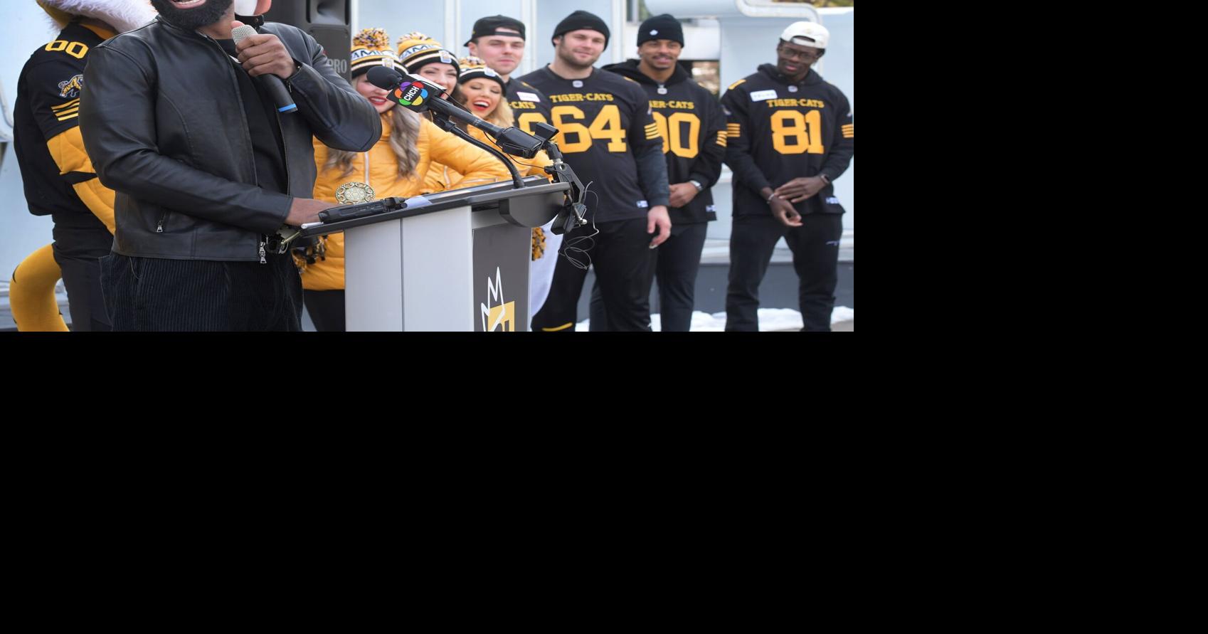 Simoni Lawrence plowing into retirement