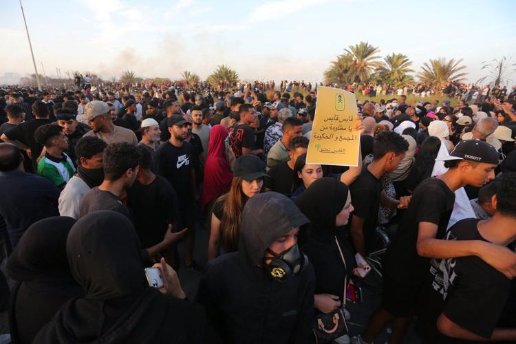 Violence erupts during anti-pollution protest as anger boils in Tunisia ...