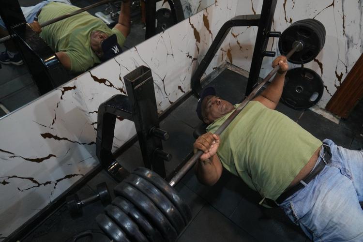 Photos of Egypt’s ‘strongman’ pulling ships, trains and cars in jaw ...