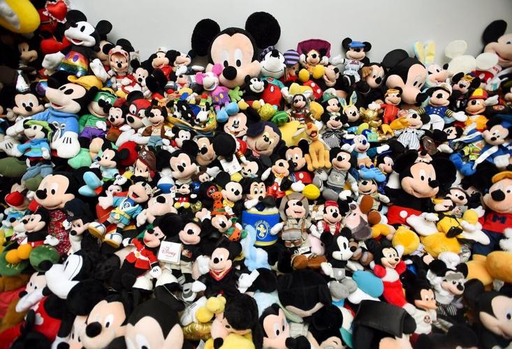 Hamilton man’s enormous Mickey Mouse collection a hit with kids of all ...