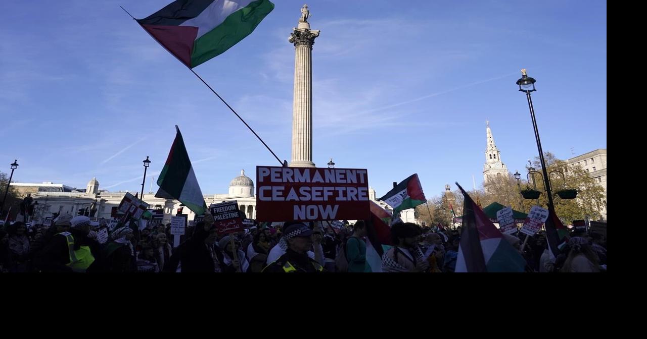 Tens of thousands march in London calling for a permanent cease-fire in ...