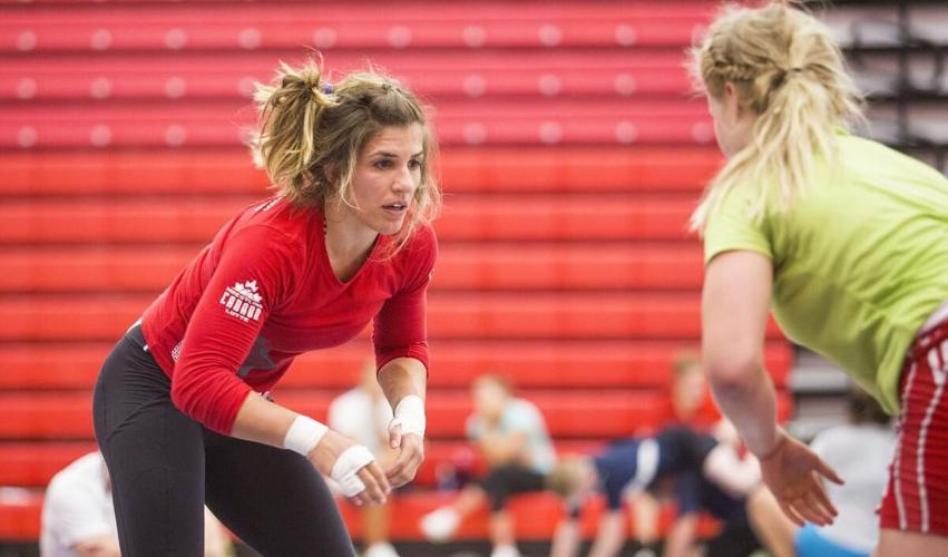 Wrestling world rallies for Michelle Fazzari fighting Stage 3 cancer