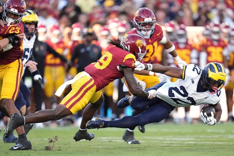 Walk-on RB King Miller powers hard-nosed USC to a 31-13 victory over No ...