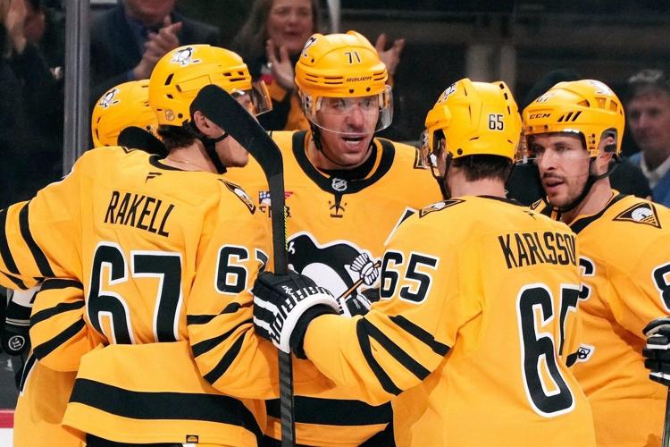 Malkin scores in return from injury, Penguins beat Devils 4-1