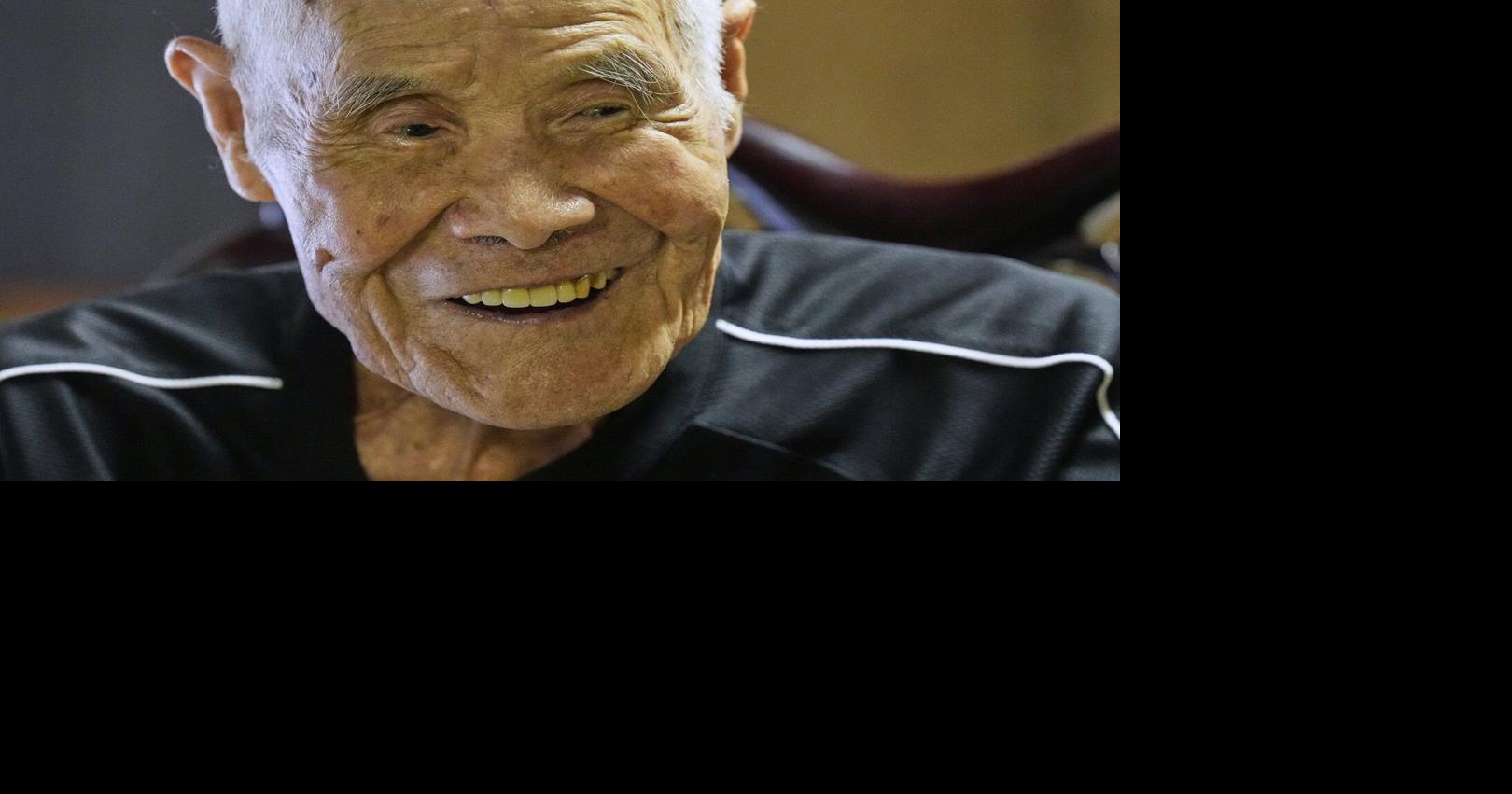 102-year-old becomes oldest person to summit Mount Fuji