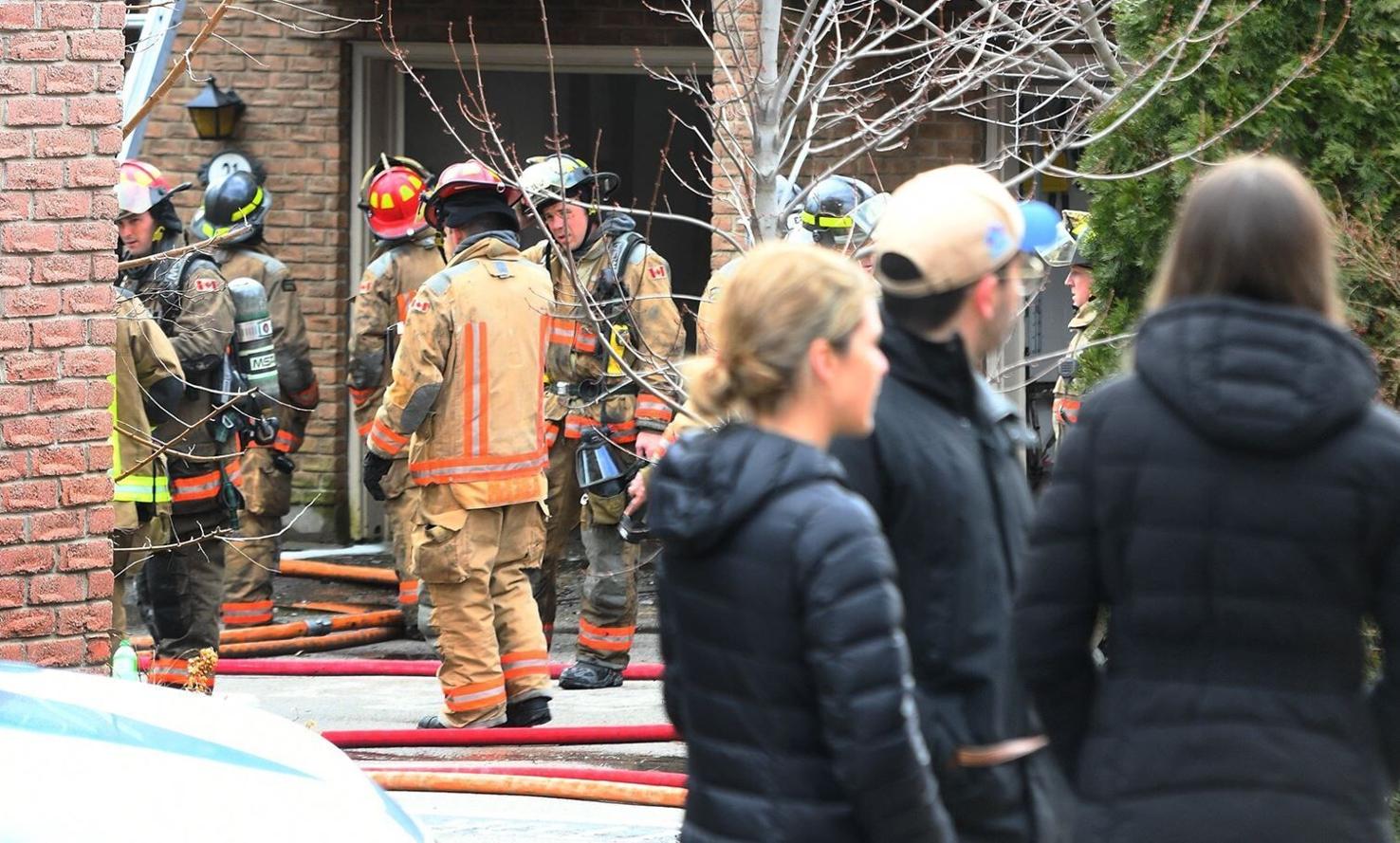 Man killed in west Hamilton townhouse fire