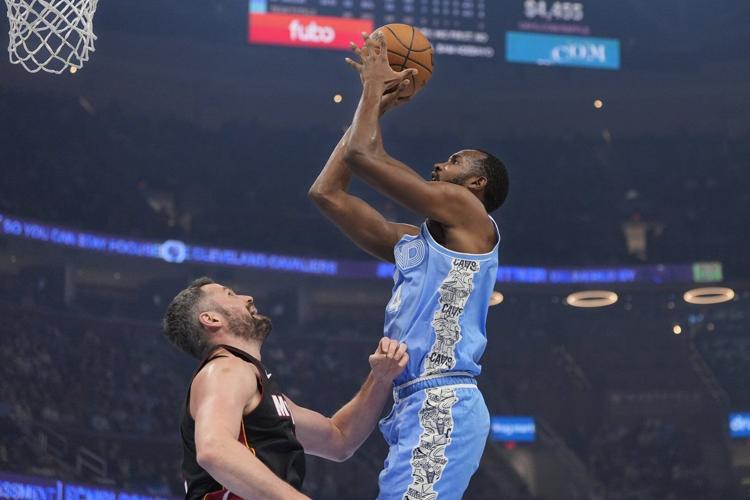 Heat's Kevin Love feels the love in return to Cleveland, where he won ...