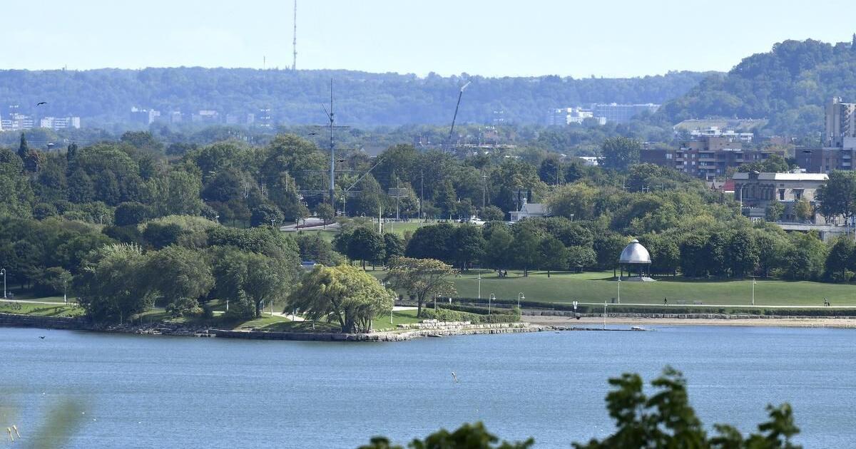 Members of Royal Hamilton Light Infantry to train at Bayfront Park Tuesday