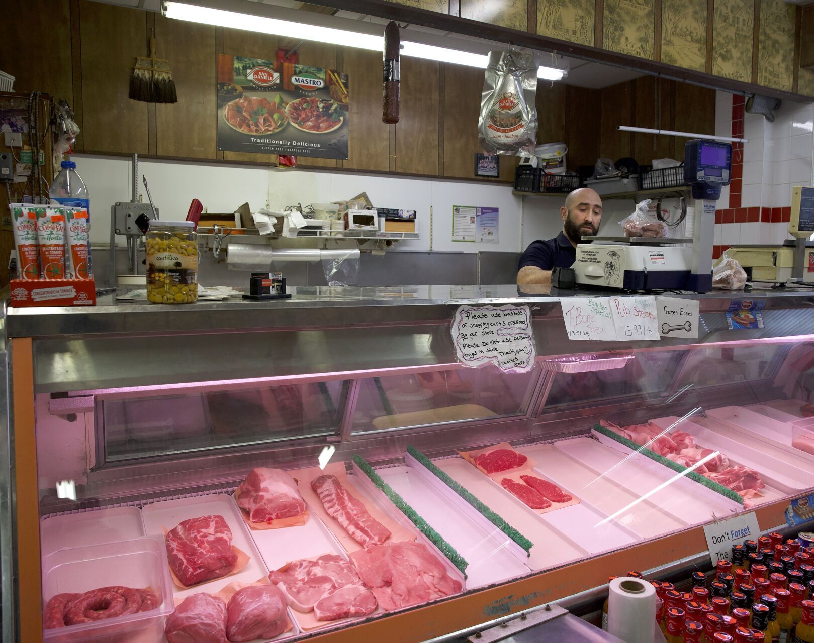 Legendary Duarte’s has thrived on Barton Street for 35 years