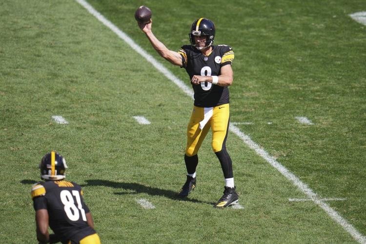 Seahawks' George Holani turns the Steelers' blunder on a kickoff into a ...