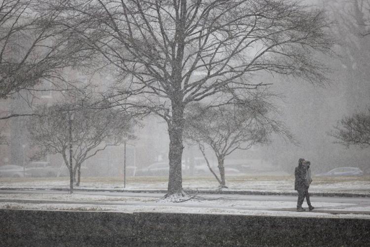 Snowy roads lead to hundreds of Virginia and North Carolina crashes as ...