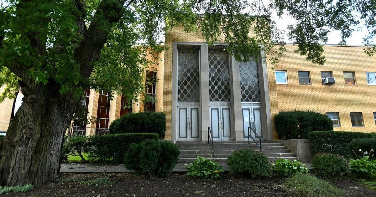 Pair found guilty of hate crimes for graffiti outside Hamilton synagogue