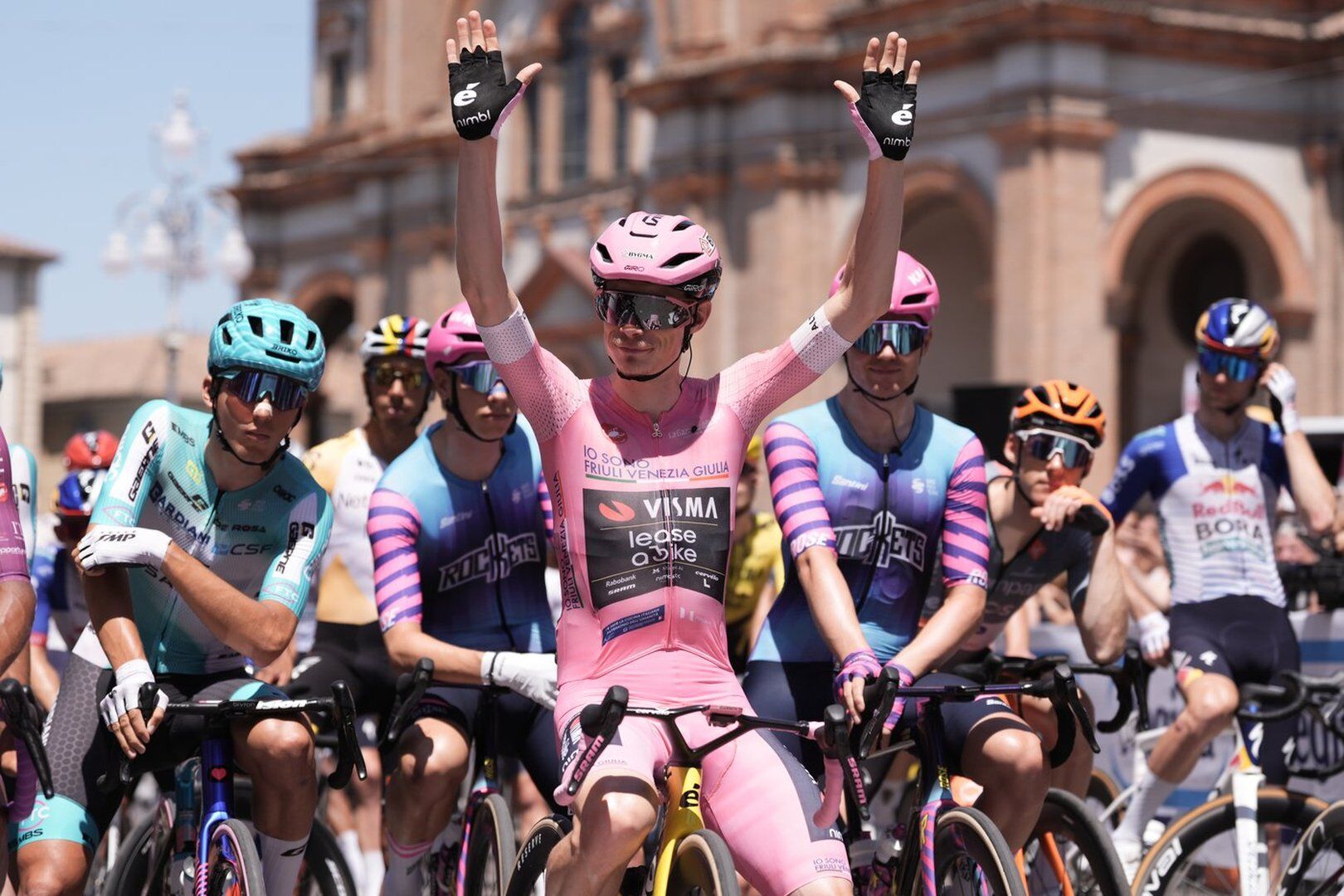 Dversnes wins Giro's 15th stage from breakaway as Vingegaard stays in pink