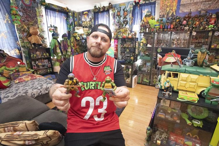 Hamilton man sets record for largest Ninja Turtle collection