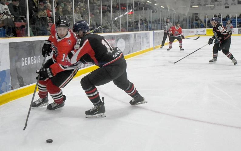 Dundas Real McCoys win Allan Cup