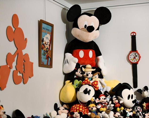 Hamilton man’s enormous Mickey Mouse collection a hit with kids of all ...