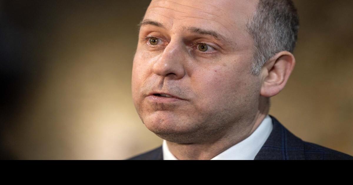 Toronto mayor candidate Mark Saunders wins backing of Stephen Holyday