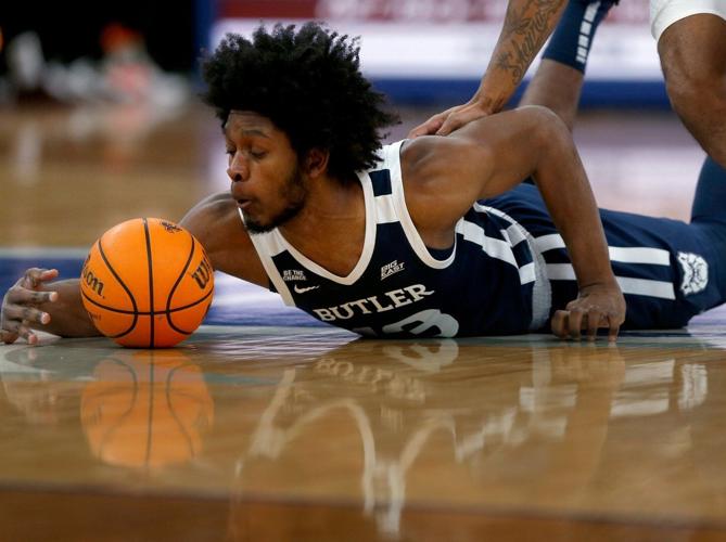 Finley Bizjack scores 25 points to lead Butler over No. 25 Seton Hall 77-66