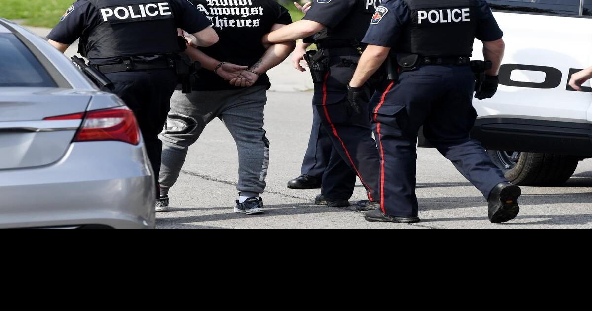 Suspect arrested after Centre on Barton bank robbery