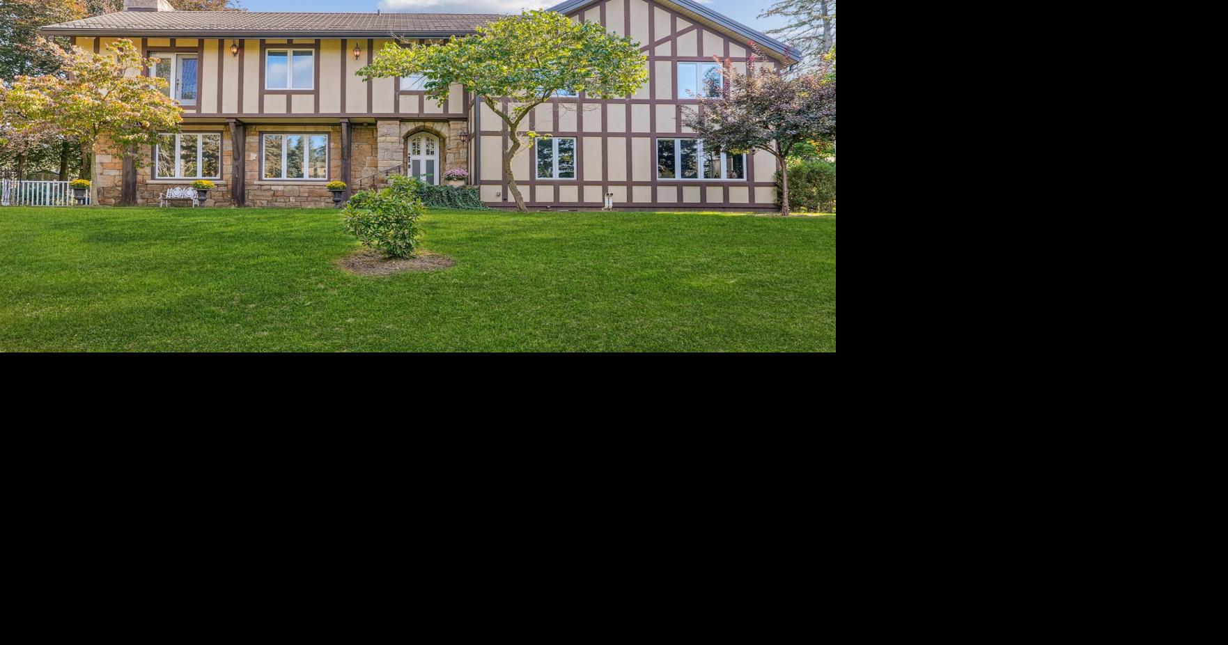 Ancaster home listed for $4.5M
