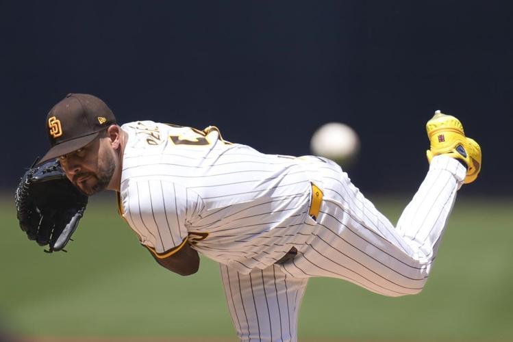 Pérez beats Pirates following trade, Padres' 19th win in 22 games ...