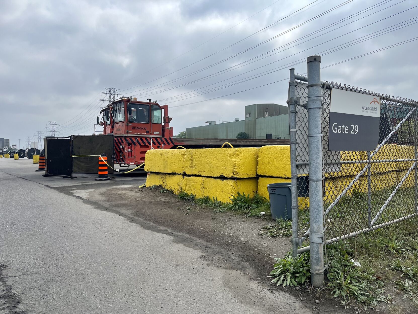 Worker was pinned between two vehicle and died at Dofasco
