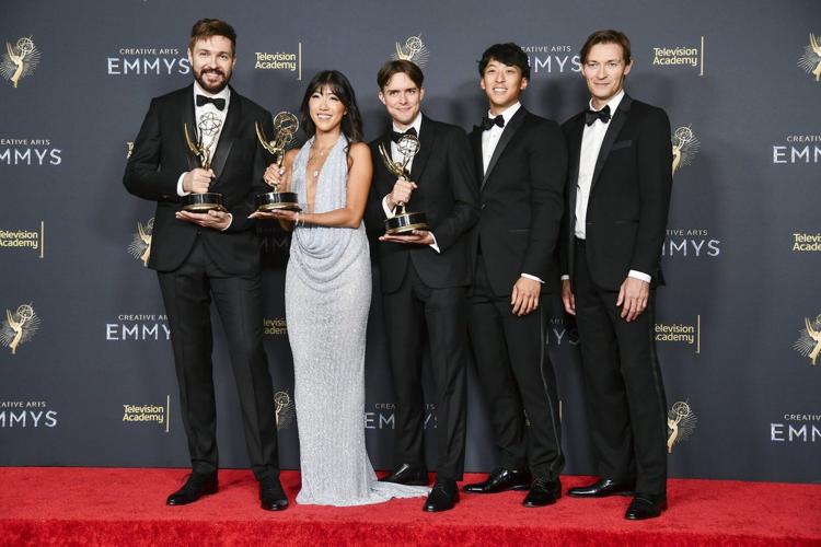'SNL' wins big for season 50 at the Creative Arts Emmys. Obama, Kimmel and Lamar also take trophies