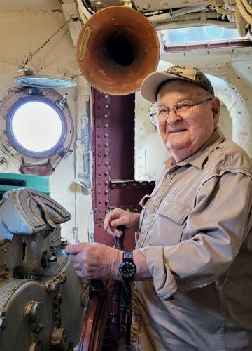 HMCS Haida’s big guns roar to life in Hamilton Harbour