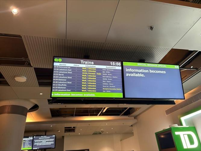 GO trains stopped at stations due to CN system outage