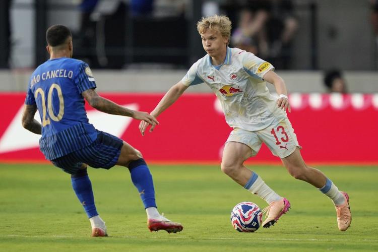 Salzburg and Al Hilal play to scoreless draw at the Club World Cup ...