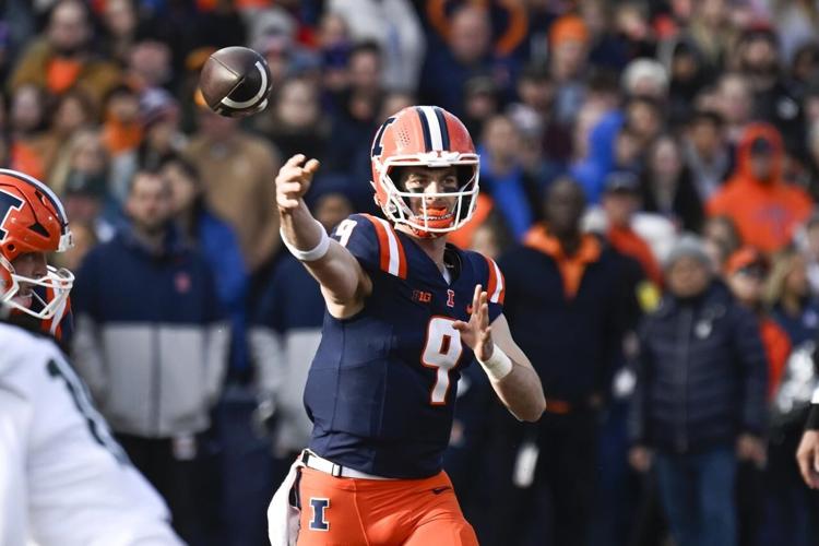 Josh McCray runs for three TDs to lead Illinois to a 38-16 win over ...